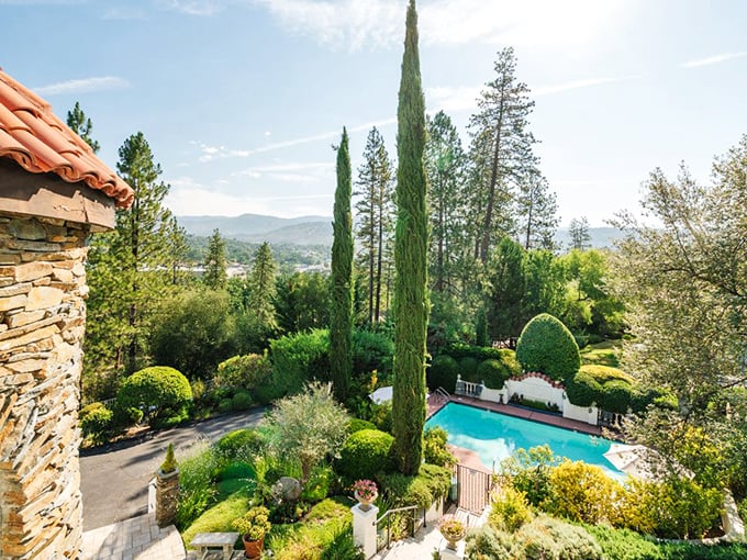 Gardens that rival European estates but with a distinctly California soul &ndash; natural beauty that doesn't discriminate by income. 