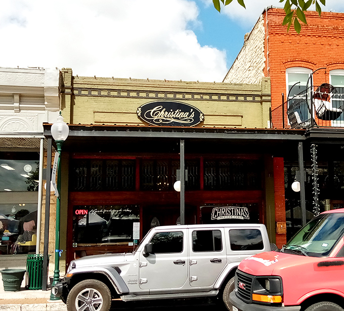 Christina's storefront promises the kind of meal that makes you lean back in your chair and say, "Now that's what I'm talking about!"