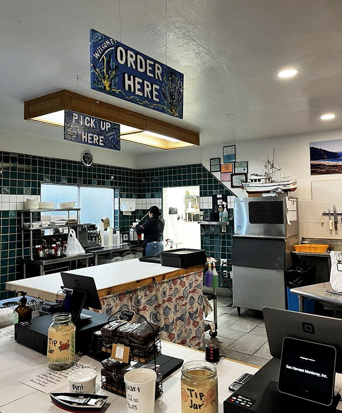 "Order Here" and "Pick Up Here"&mdash;straightforward instructions for a straightforward pleasure. No pretension, just seafood perfection waiting to happen.