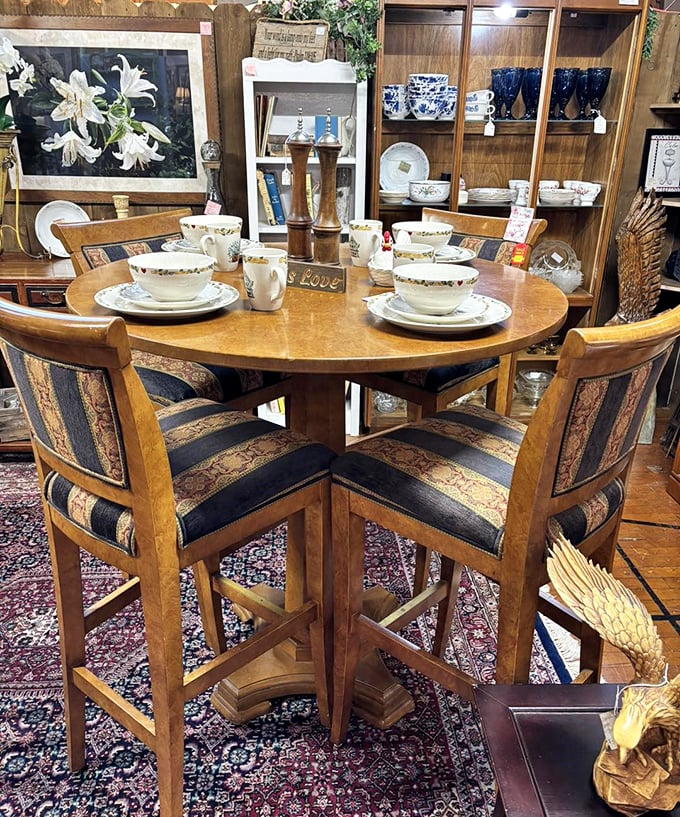 Dinner is served—with a side of nostalgia. This elegant dining set stages the perfect scene for family gatherings yet to come.