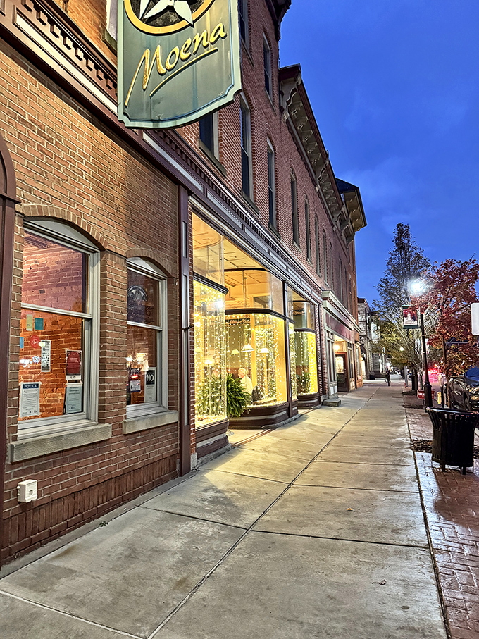 Evening strolls past Moena's storefront windows offer small-town charm with twinkling lights that don't require Manhattan-level shopping budgets.