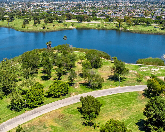 El Dorado Park's serene waters offer the perfect respite after a day of haggling over that perfect mid-century lamp you absolutely couldn't live without.