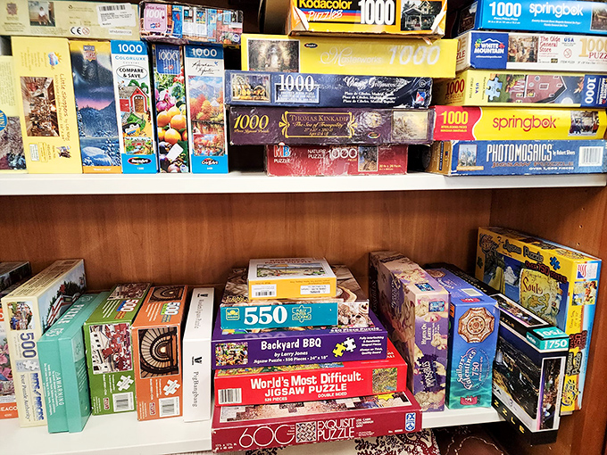 Jigsaw puzzles: Florida's unofficial rainy day activity since forever. The perfect "what if it storms during vacation" insurance policy.