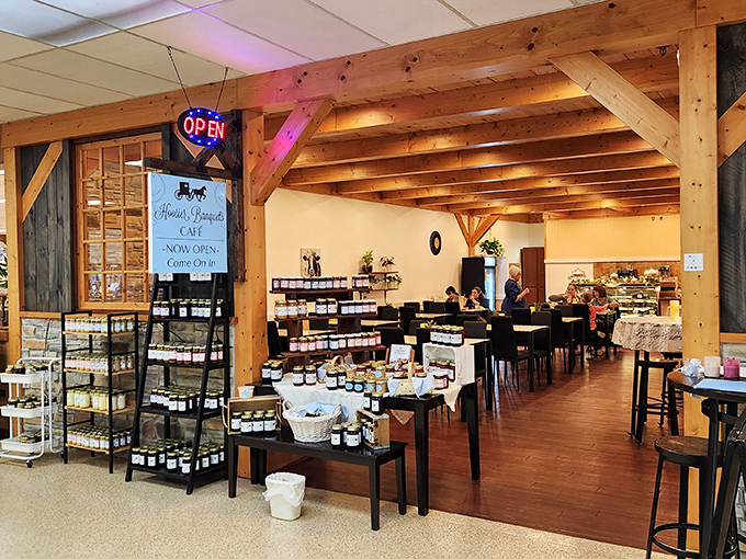 Hoosier Banquets Caf&eacute; offers a perfect pit stop when shopping fatigue hits and homemade treats call your name.