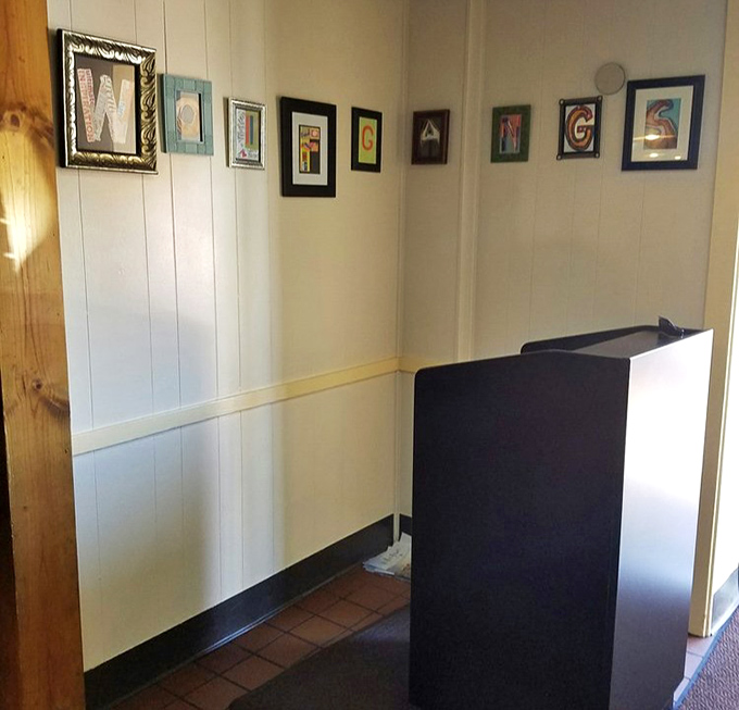 Sports on every screen, cold drinks flowing &ndash; this bar knows how to keep everyone happy.