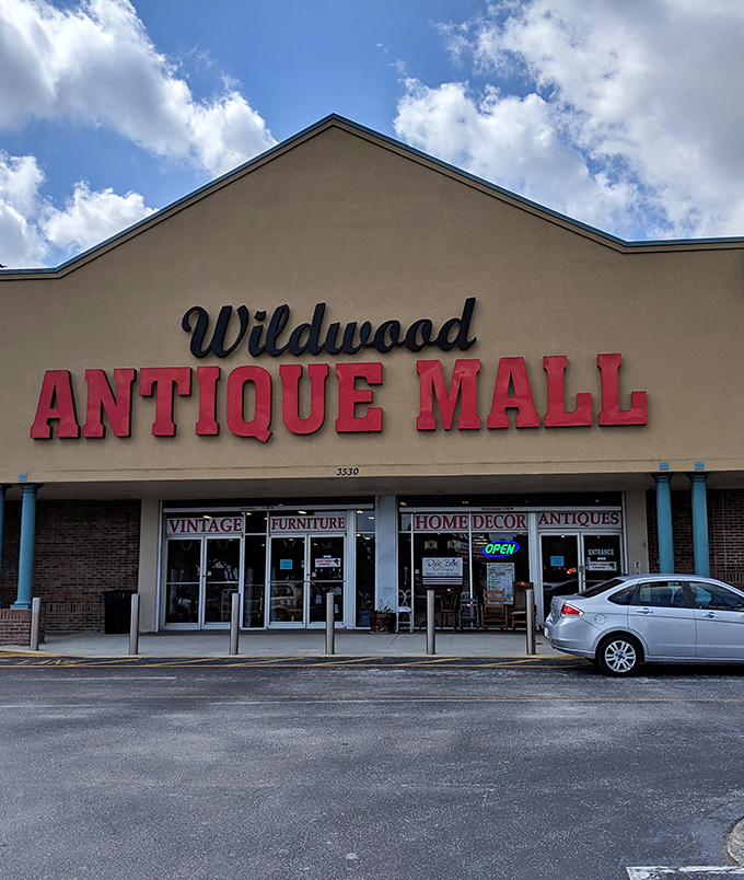 Lakeland Antique Mall: treasure hunting for adults who've outgrown garage sale drama and haggling.