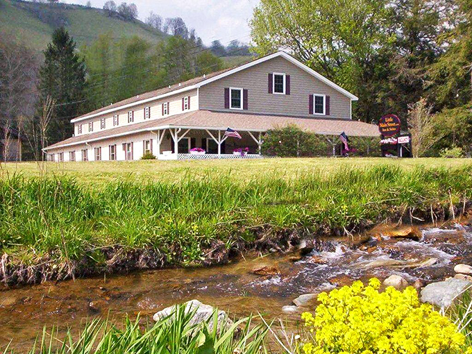 Little Main Street Inn sits creekside, offering the soothing soundtrack of running water without the inconvenience of camping.