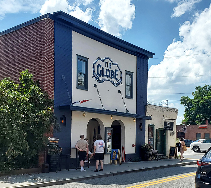The Globe isn't just a restaurant&mdash;it's Berlin's living room. This restored theater now serves up meals worthy of a standing ovation.