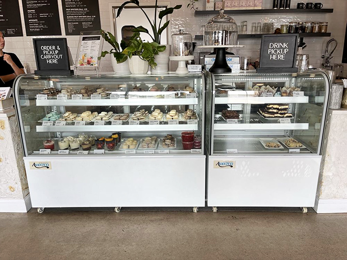 This pastry case doesn't just display desserts&mdash;it exhibits edible art that makes choosing just one a Sophie's Choice of sweetness.