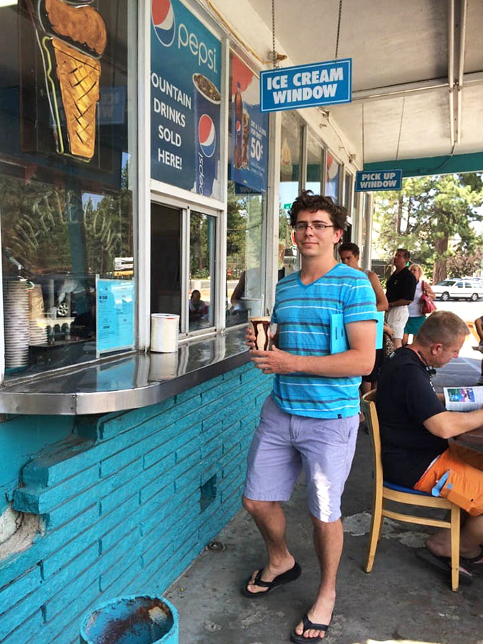 "Ice Cream Window" might be the three most magical words in the English language. The separate service area keeps the sweet treats flowing even during the busiest rush.