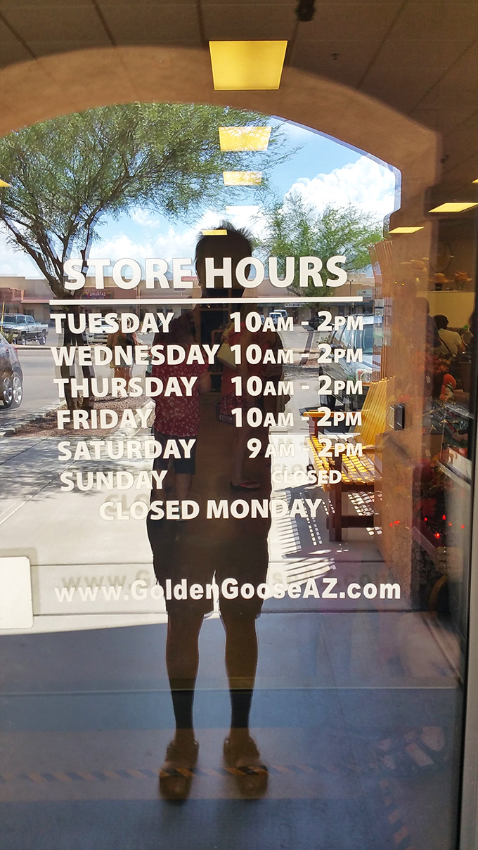 Limited hours mean serious shoppers plan accordingly&mdash;the early bird catches the vintage turquoise jewelry and mid-century modern lamps.