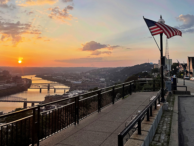 Golden hour at the overlook turns an already stunning view into something that belongs in a dream.