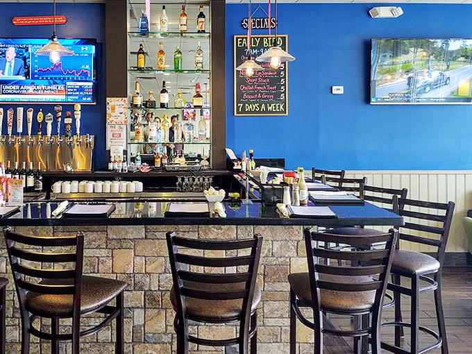 A well-stocked bar proves this place understands that sometimes breakfast calls for something stronger than orange juice. Mimosa o'clock is whenever you say it is.