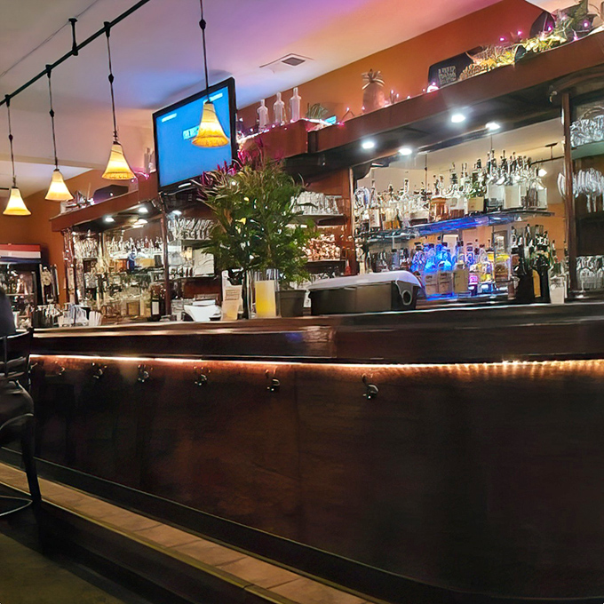 The well-stocked bar promises libations worthy of pairing with Southern cuisine &ndash; because great food deserves equally impressive drinks.