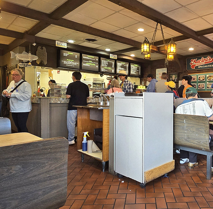 Where locals gather for their fish fix. The busy counter service keeps the line moving and the fish coming hot and fresh.