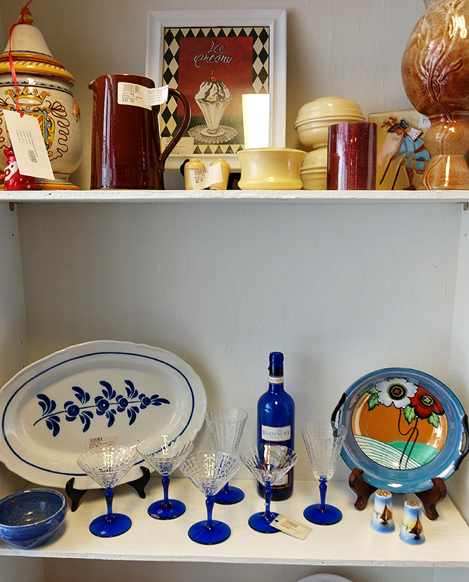 A shrine to vintage kitchenware that would make your grandmother nod in approval. Those blue-stemmed glasses are practically begging for a dinner party debut.