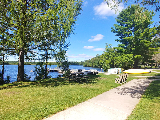 Lakeside serenity with a side of sunshine. The kind of view that makes you forget deadlines exist and remember why weekends were invented.
