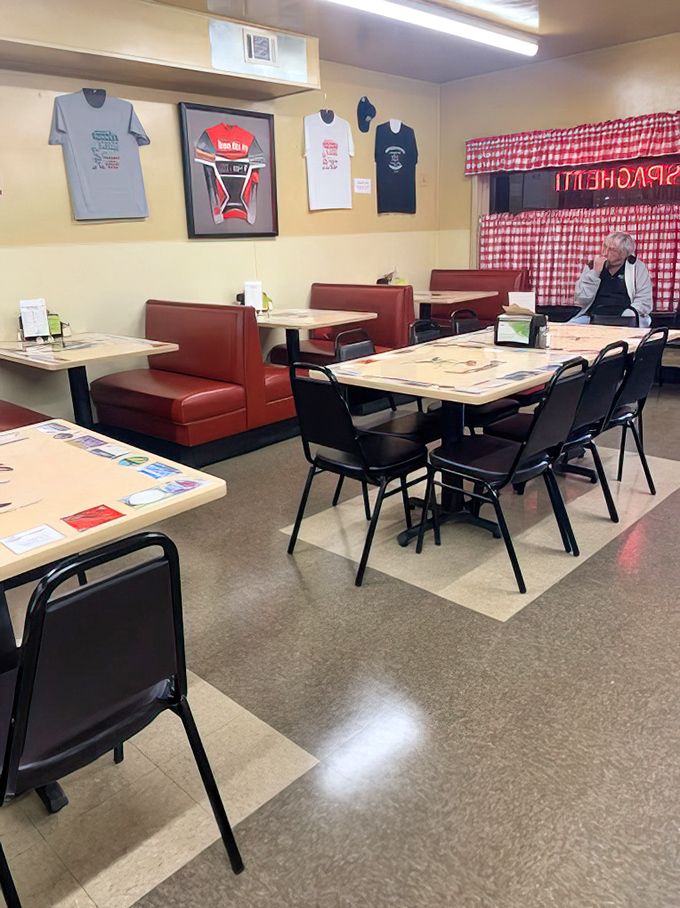 The wall proudly displays decades of history, while diners create new memories. In Rubino's, yesterday and today share the same delicious table.