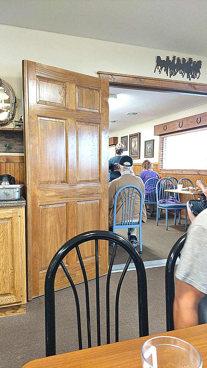 Wood paneling and country decor create dining rooms that feel more like visiting a friend's home than a restaurant&mdash;if your friend happened to be an exceptional cook.