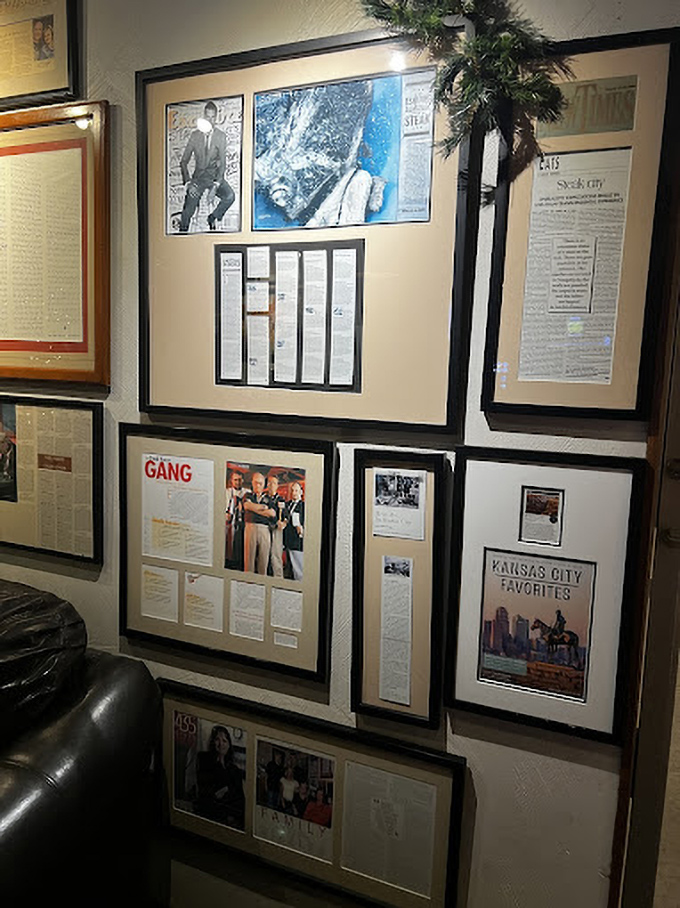 The wall of fame tells stories of recognition and celebrity visits – a scrapbook of memories that adds seasoning to the restaurant's history.