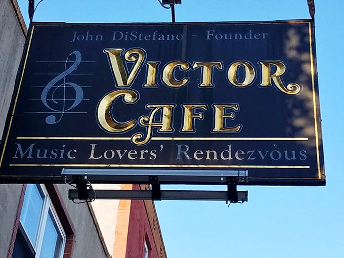 The sign says it all &ndash; "Music Lovers' Rendezvous" &ndash; promising a dining experience where your ears will be as satisfied as your stomach.