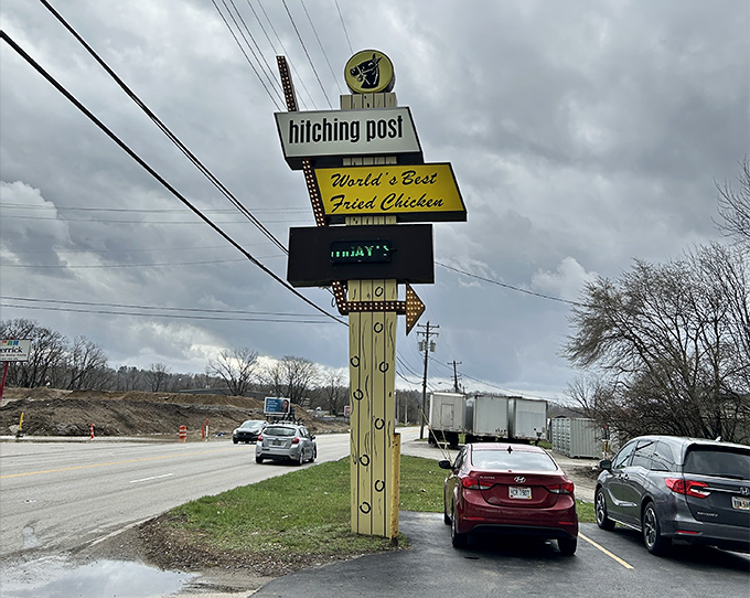 A roadside beacon for the hungry and hopeful. This vintage sign has guided fried chicken pilgrims for decades.