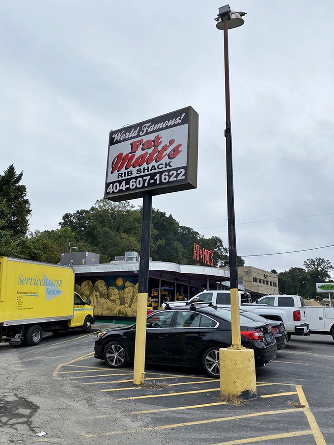 "World Famous" isn't hyperbole when cars from across the South regularly fill this parking lot for a taste of Atlanta's BBQ royalty.