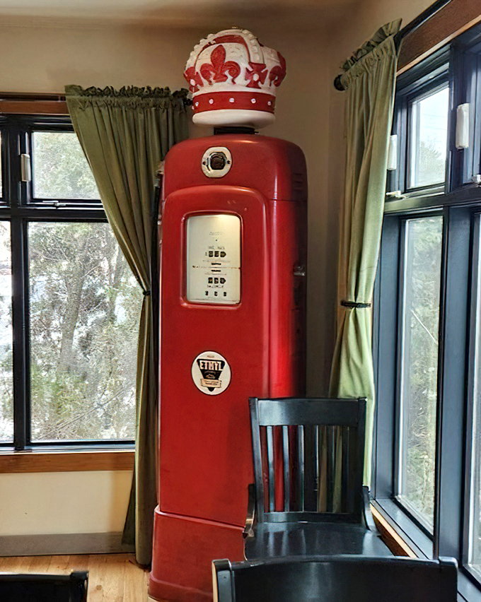 Not just vintage decor&mdash;a conversation piece that's witnessed more first dates and anniversary dinners than a marriage counselor. Royal Crown charm in living color.