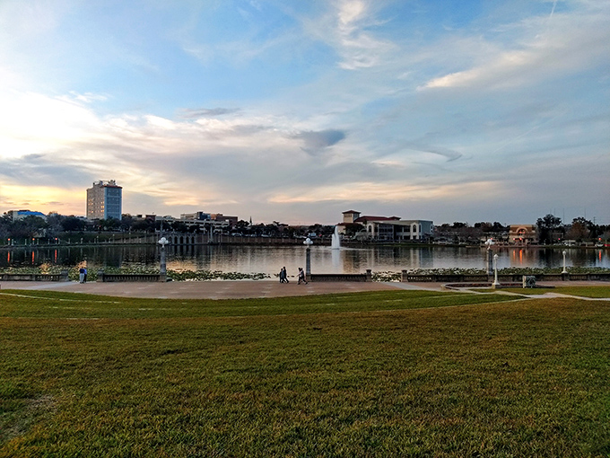 Lakeland's lakefront views come standard with city living, not as an expensive add-on to your retirement package.