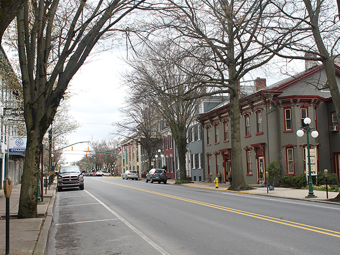 Lewisburg's brick sidewalks and blue storefronts create a storybook setting where shopping local isn't trendy&mdash;it's tradition.