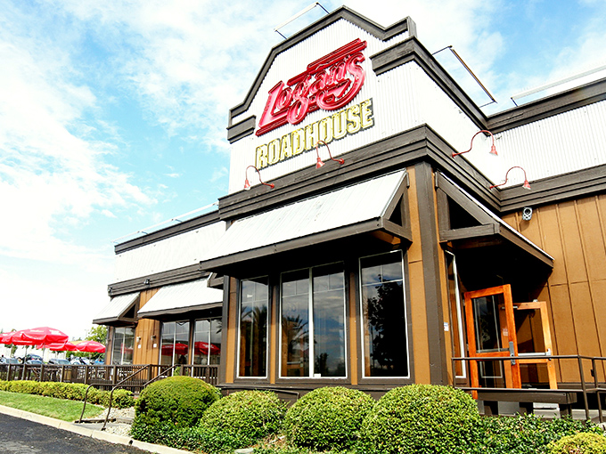 Peanut shells on the floor and mesquite-grilled steaks - this roadhouse knows exactly what it's about.