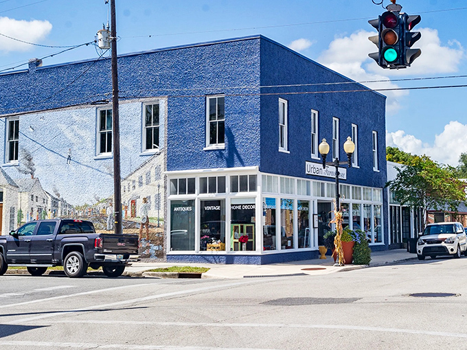 Palatka's blue corner building pops like a robin's egg in a concrete nest. This splash of color has more personality than most dating profile photos.