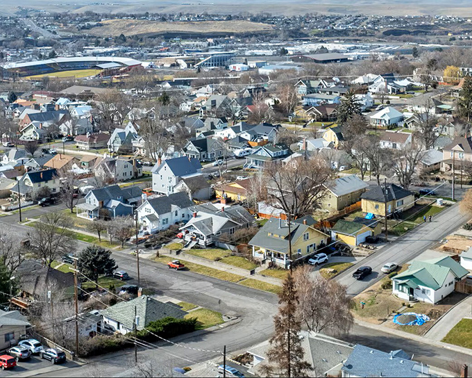 Pendleton's classic architecture stands as a testament to Western heritage, offering retirees both history and modern comforts.