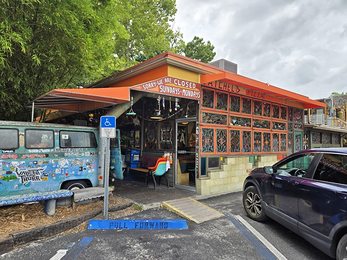 Satchel's eclectic exterior warns you that conventional pizza rules don't apply here.