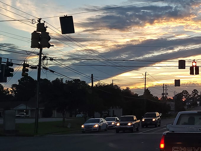 Sunset spectacular that costs absolutely nothing! Tifton delivers million-dollar views that leave your bank account completely unbothered.