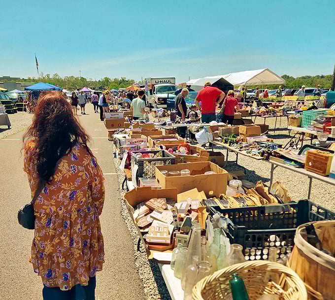 Trader Jack's outdoor expanse stretches to the horizon. Those vintage signs would look perfect in your game room!