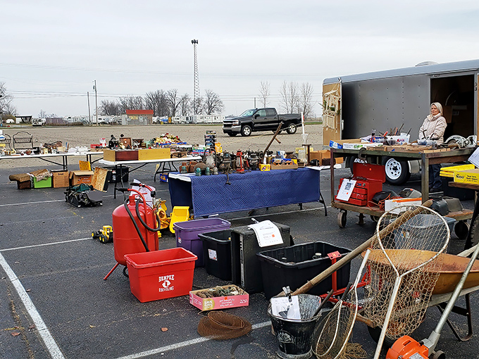 Winter, spring, summer or fall! Caesar Creek's marketplace ensures the treasure hunting never stops, regardless of Ohio's moody weather.