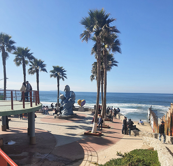 Sunny vibes at Imperial Beach — where art meets ocean at the edge of the border. Waves, palm trees, and coastal culture all in one unforgettable view.