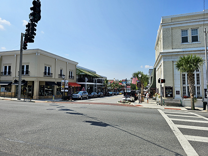 Mount Dora's historic district combines small-town warmth with architectural details that transport you to another era&mdash;Florida's hidden hill town.