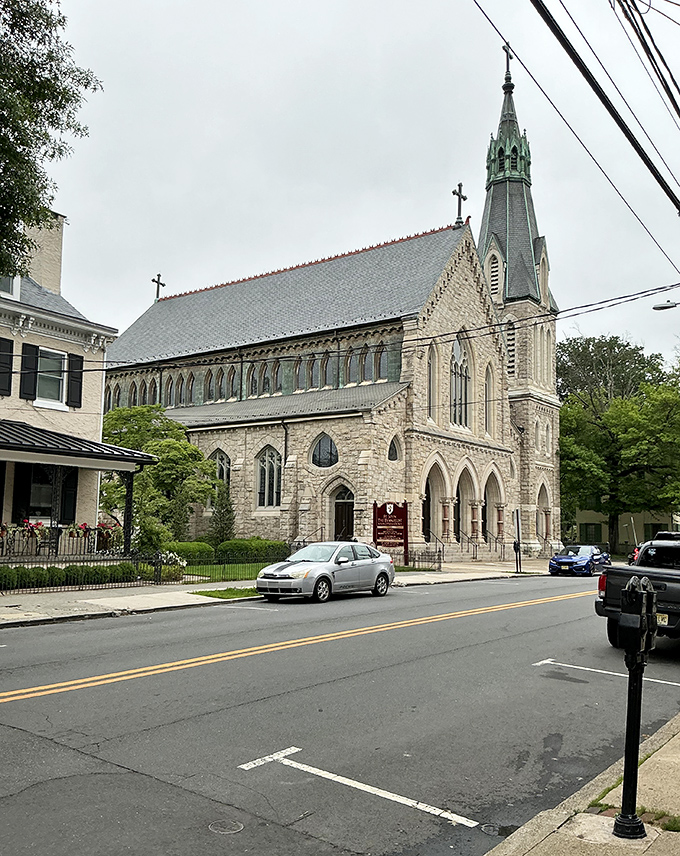 Where every storefront in New Hope whispers "come in and stay awhile."