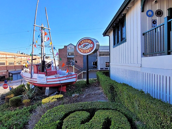 That red and white boat practically serves as a billboard announcing "serious seafood served here" to hungry Monterey visitors. 