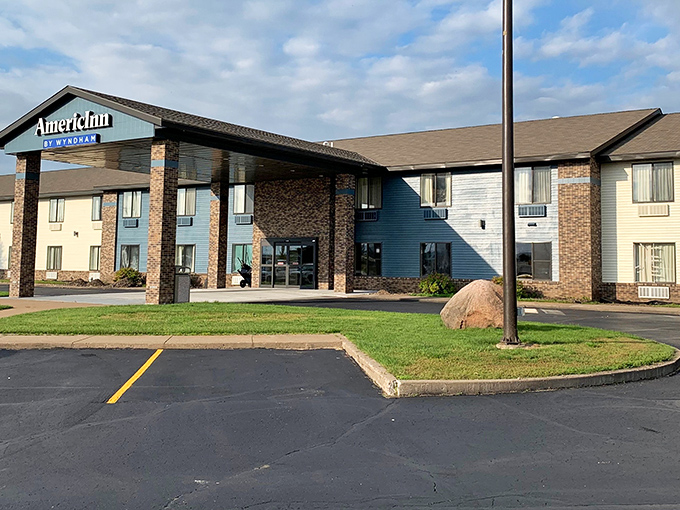 AmericInn blends modern comfort with prairie aesthetics, proving you don't need to rough it while exploring the Driftless Area.