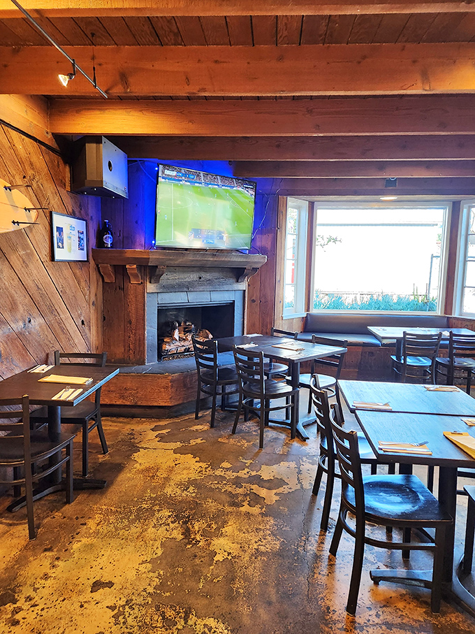 Rustic wooden beams, a crackling fireplace, and tables awaiting seafood feasts &ndash; this room has hosted more happy meals than a certain fast-food chain.