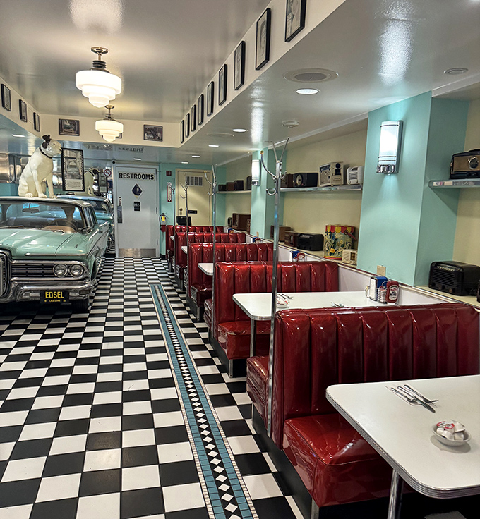 Classic cars parked indoors? At Lori's, even the d&eacute;cor has horsepower, complementing those fire-engine red booths perfectly.