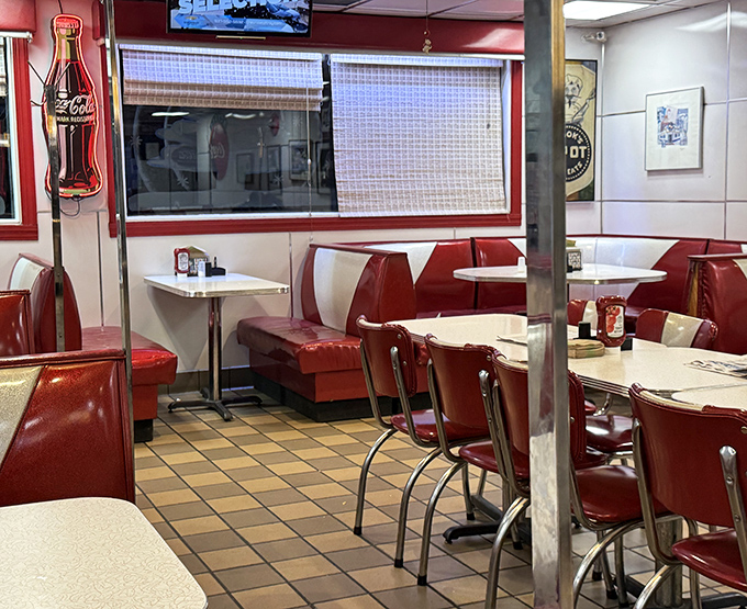 The Spot doesn't need fancy interior designers&mdash;these booths have been perfecting their welcome since before most designers were born.