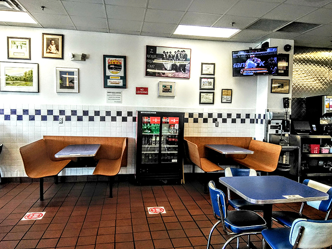 Cozy booths where countless conversations, celebrations, and consolations have unfolded. These walls have heard more stories than a bestselling novelist.