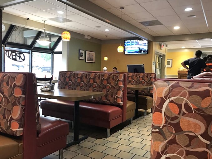 The modern diner's balancing act: retro comfort with contemporary touches, where both nostalgia and practicality have a seat at the table.