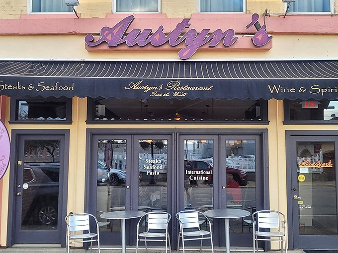 Austyn's promises steaks and seafood in a setting that takes dining seriously without taking itself seriously.
