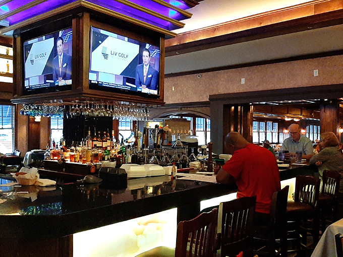 The well-stocked bar ensures your seafood feast can be paired with the perfect libation, from craft beers to cocktails with oceanic names.