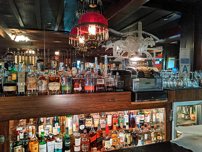 The bar doesn't need gimmicks or molecular mixology &ndash; just well-stocked shelves and bartenders who know the difference between shaken and stirred.